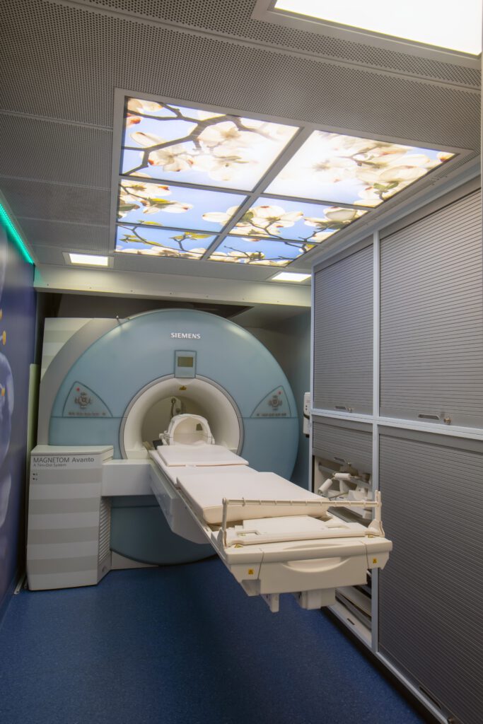 FML MT018 - Fairford Medical