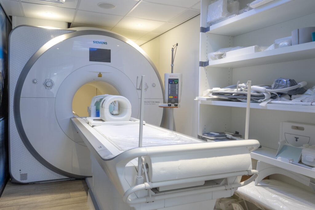 FML MT021 - Fairford Medical