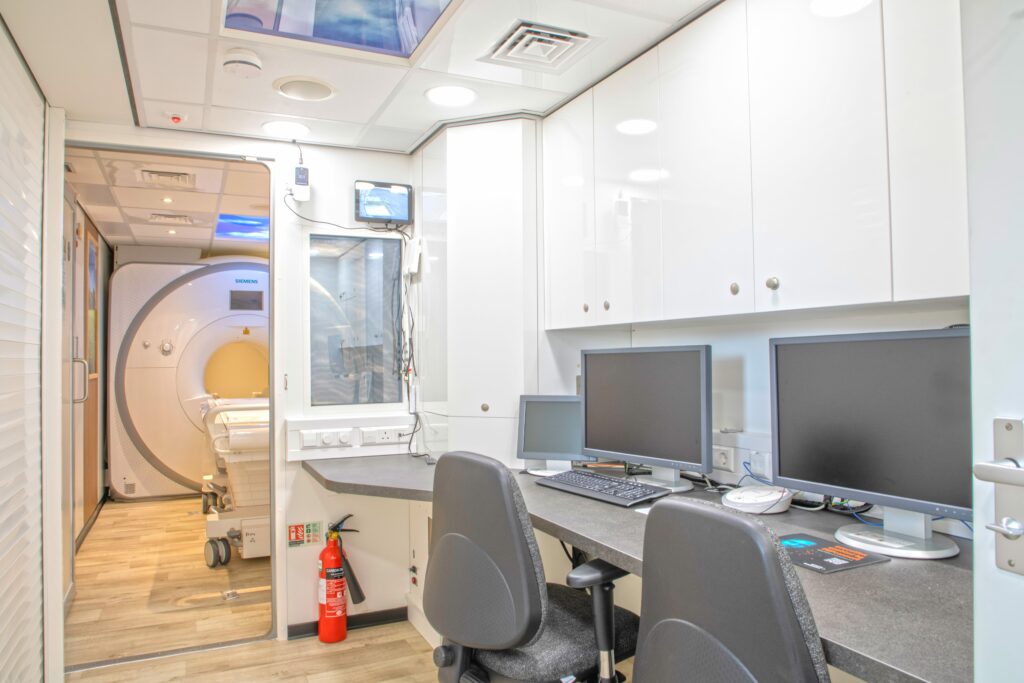 FML MT022 - Fairford Medical